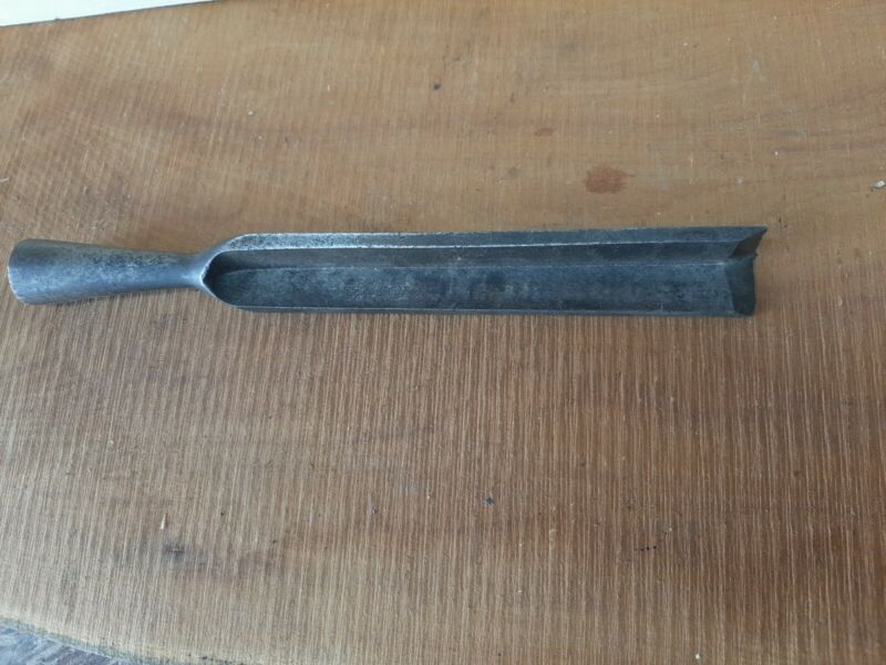 OLD USED VINTAGE TOOLS CORNER SOCKET CHISEL FRAMING KEEN KUTTER GOUGE ...