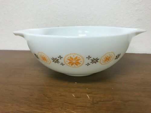 Vintage Pyrex Brown & Gold Snowflake Pattern - 4 Quart Cinderella Bowl ...