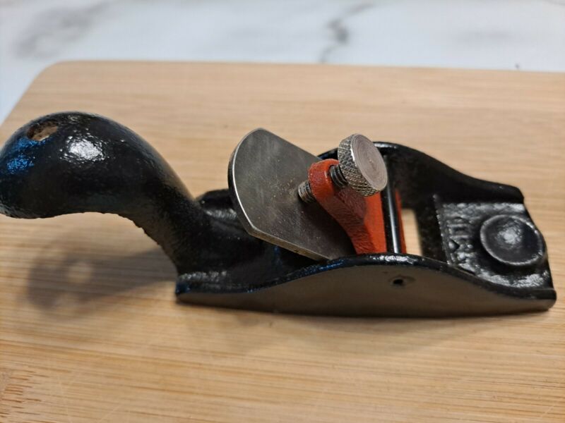 Amt plane small wood squirrel tail -- Antique Price Guide Details Page