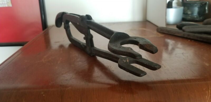 Old Vintage Valve Spring compressor -- Antique Price Guide Details Page