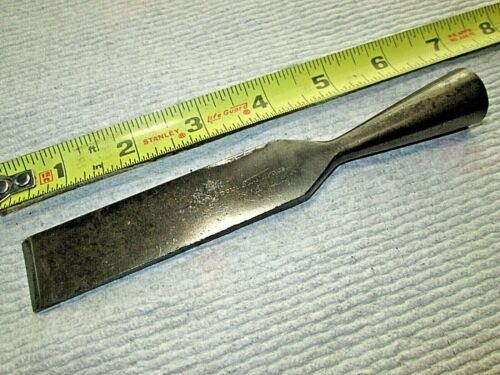 Vintage 1" Douglas Mfg. Socket Chisel -- Antique Price Guide Details Page