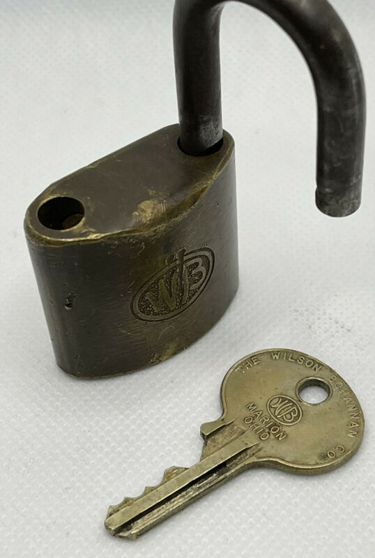 ANTIQUE/VINTAGE WB WILSON BOHANNAN BRASS PADLOCK w/KEY -- Antique Price ... ANTIQUE/VINTAGE WB WILSON BOHANNAN BRASS PADLOCK w/KEY -- Antique Price ...