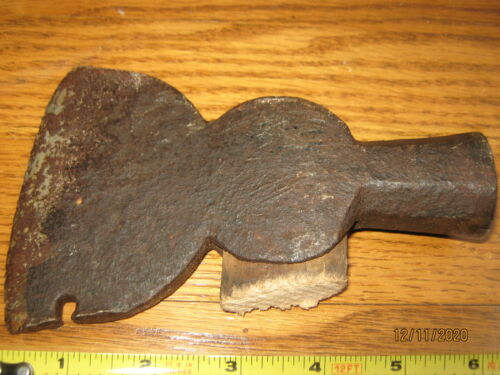 VINTAGE HATCHET AXE HEAD ANTIQUE -- Antique Price Guide Details Page