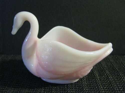 Fenton Art Glass Rosalene Pink Swan Dish -- Antique Price Guide Details ... Fenton Art Glass Rosalene Pink Swan Dish -- Antique Price Guide Details ...