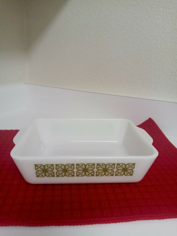Pyrex Verde Square Green Bake Dish -- Antique Price Guide Details Page