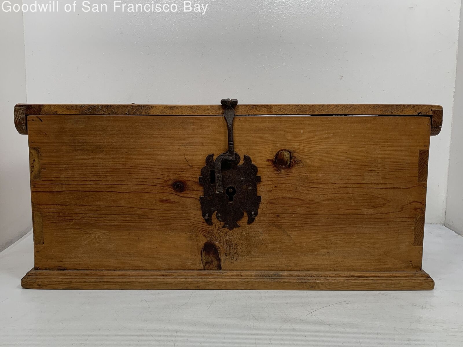 Spanish Colonial Sabino Large Storage Brown Wooden Trunk Chest With ...