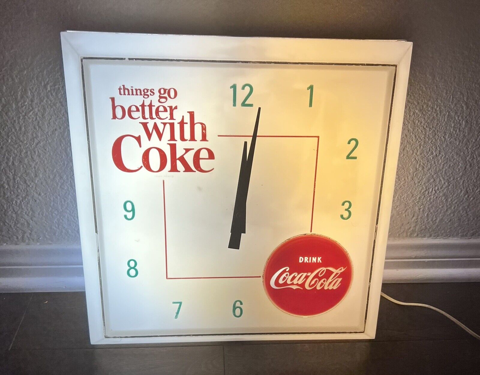 Vintage Cocacola Things Go Better With Coke Light Up Clock