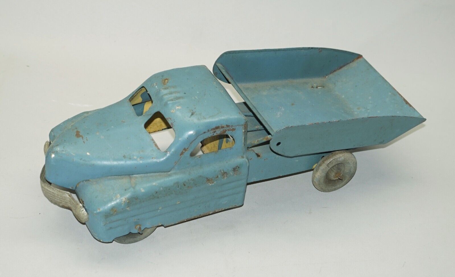 ORIGINAL VINTAGE ANTIQUE METAL TOY DUMP TRUCK 1234 LONG WORKS ... ORIGINAL VINTAGE ANTIQUE METAL TOY DUMP TRUCK 1234 LONG WORKS ...